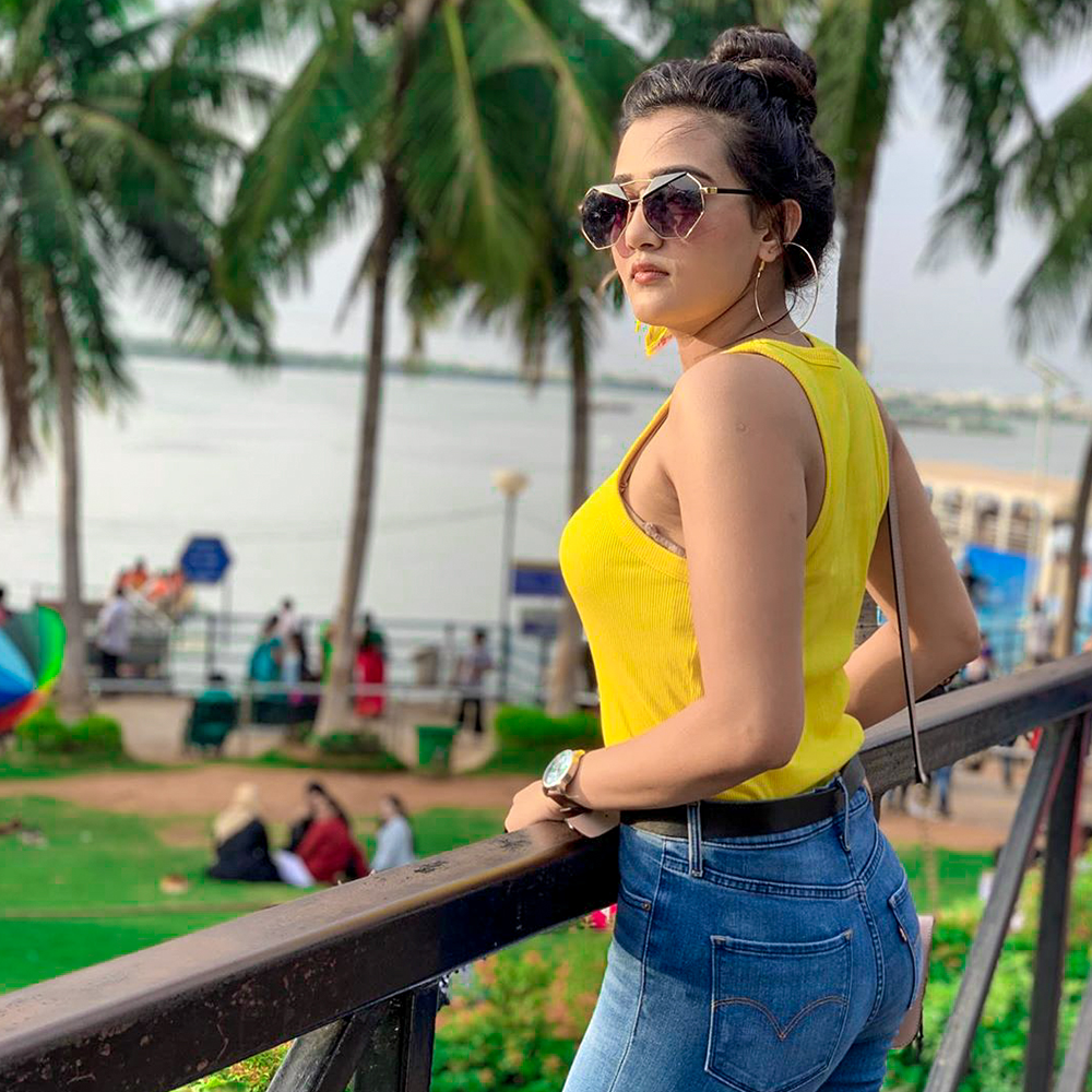 Top 10 Travel Bloggers, Travel Influencers in Delhi | Brandholic